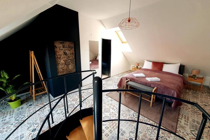 We Stay | Double Room 207 - Bratislava