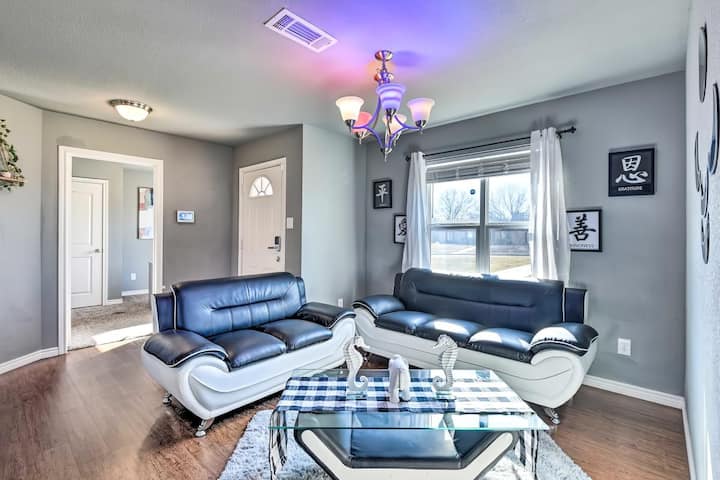 Luxury Modern Home Near Downtown Dallas-arlington - Lancaster, TX