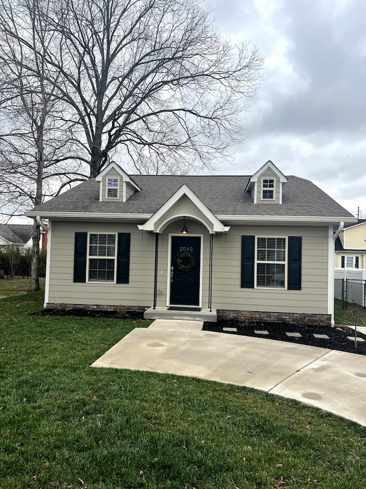 The Historic Cleveland Cottage - Cleveland, TN