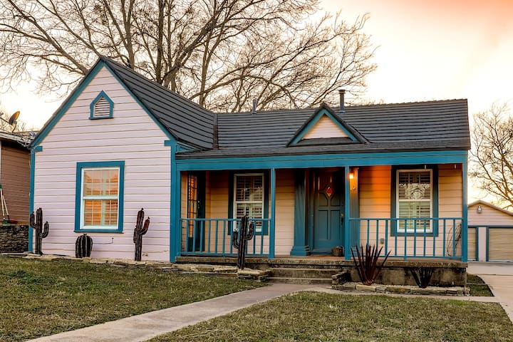 Vintage Rodeo Home - Weatherford, TX