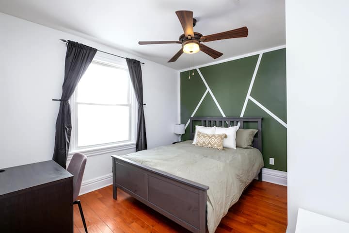 Park And Walk Downtown - Bright 1 Bedroom - Kingston, Canadá