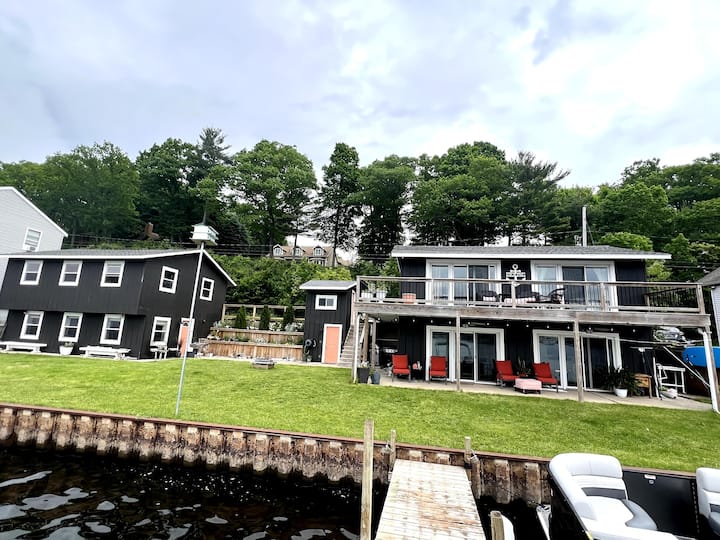 Lake Front Selah: Your Place To Rest & Play - Pentwater, MI