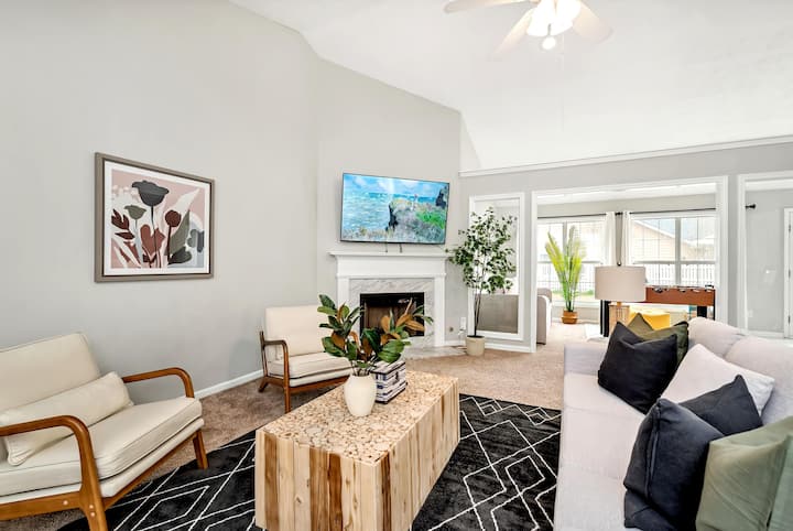 New! All Kings/ Near Atl/ Daybed/spacious Backyard - Stone Mountain, GA