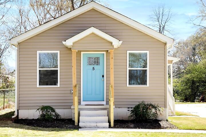 Greenville Modern Retreat - 8 Minutes To Downtown - Saluda Lake, SC