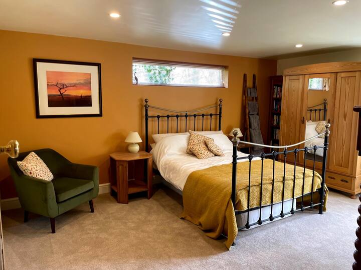 Spacious Mid-suffolk Guest House - Stowmarket