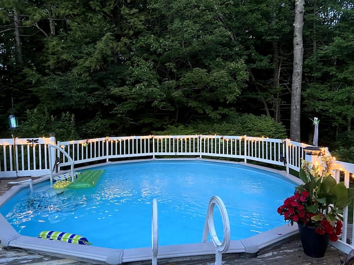 The Backyard Brook Bungalow

Str2425a5027 - Nova Scotia