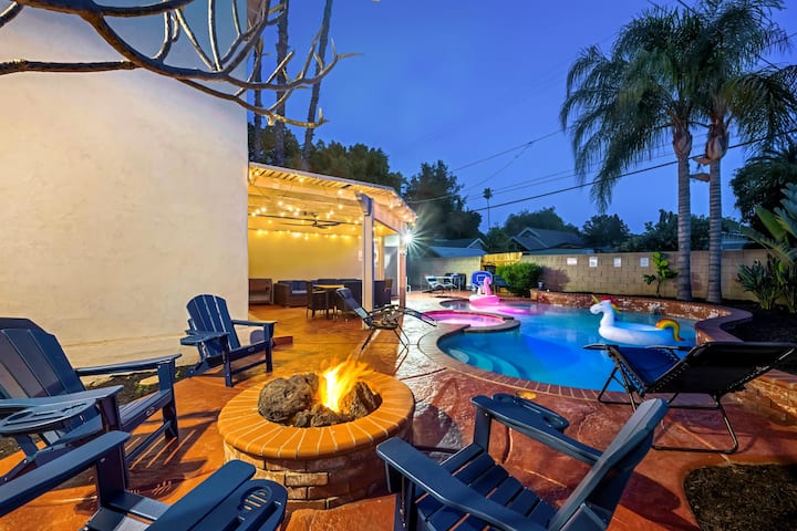 Desirable Wood Streets Pool Home W/ Arcade - Riverside, CA