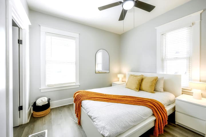 Modern And Cozy Home Near Downtown Holland - Holland, MI