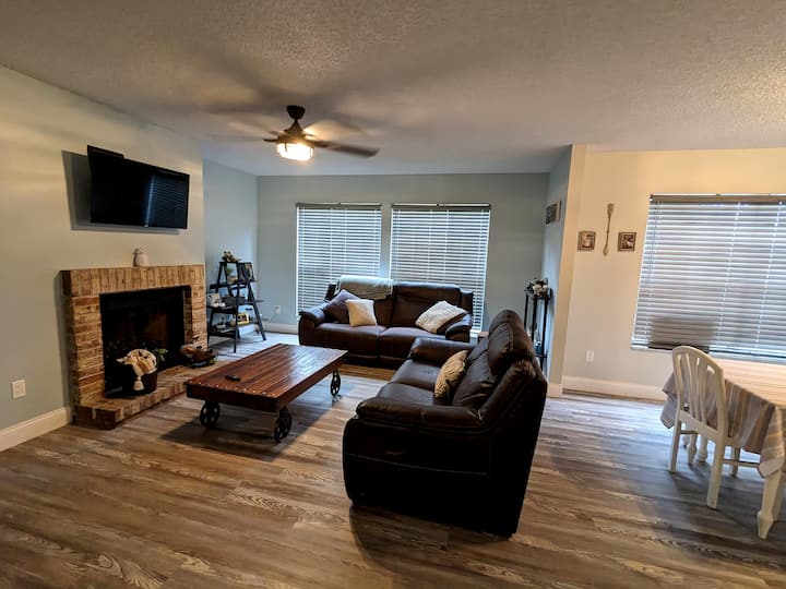 3/2 Near Beaches And Theme Parks - Lake Mary, FL