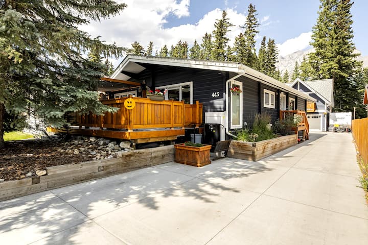 Bright & Cozy One Bedroom Suite - Banff