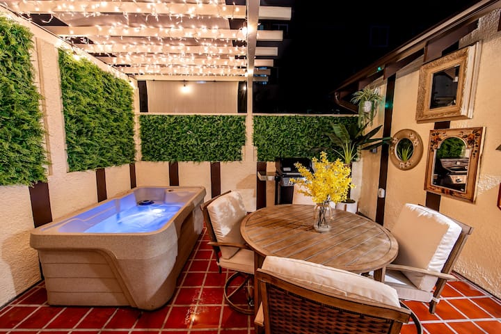 New The Stunning Polo Villa! Little Italy Hottub - 