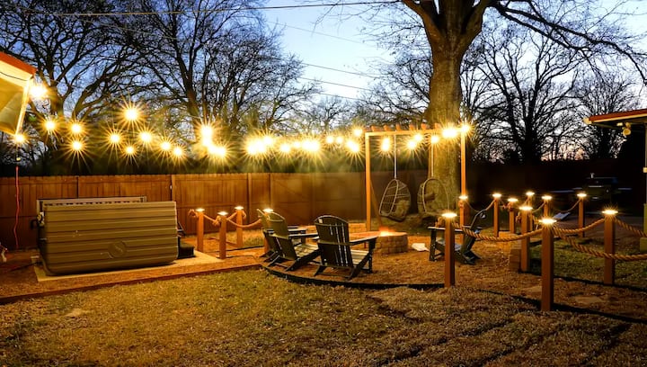 Hottub, Firepit,kingbed,boatramp - Gun Barrel City