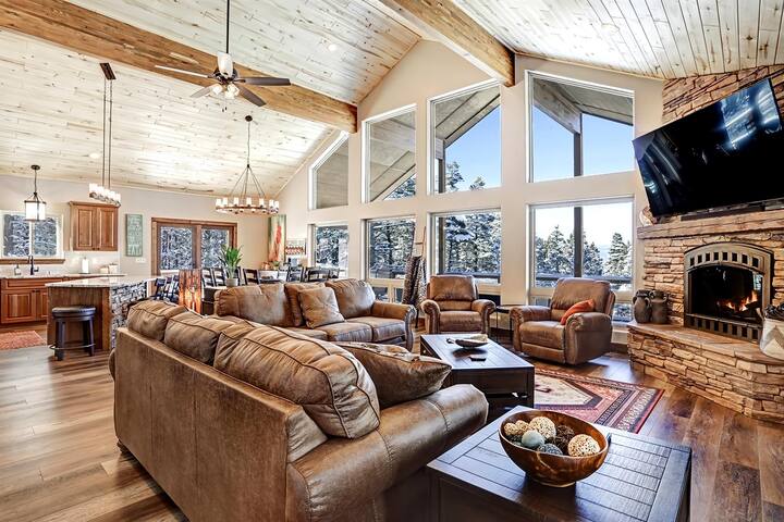 Stunning New Custom Home With Magnificent Views - New Mexico