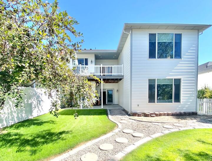 Spacious, Open Home Near Hospital And University - Pocatello, ID
