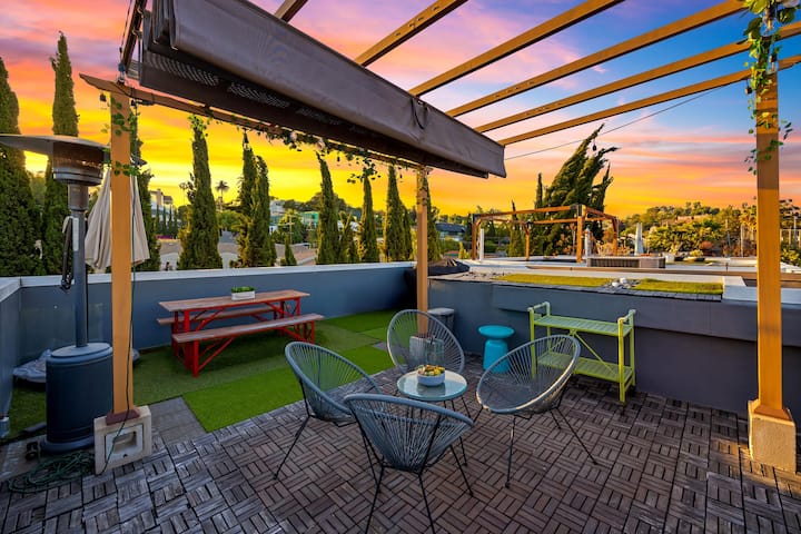 Breathtaking City View Retreat | Rooftop & Garage - Los Angeles, CA