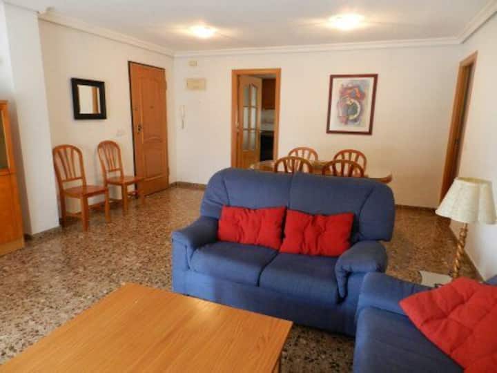 Apartamento Muy Grande Ideal Para Familias. - Gandia