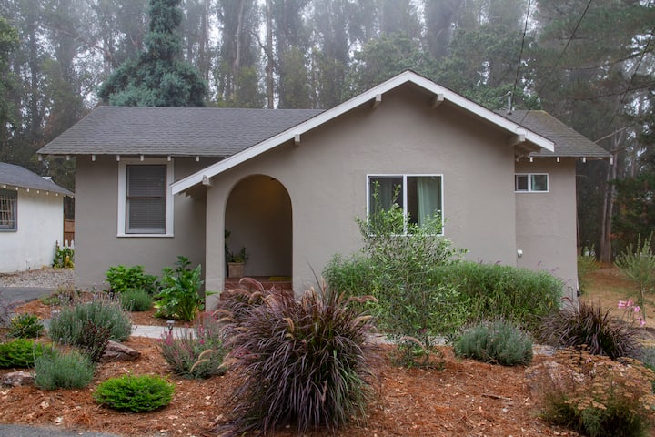 Petaluma Cottage In Wine Country - Petaluma, CA