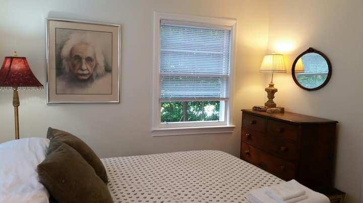 Private Cozy Home 5 Miles To Chas & Folly Pets Ok - Folly Beach, SC