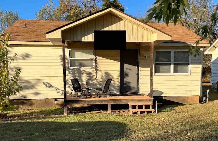 Cozy 2br/1ba Business Travel Ready - Choctaw Casino & Resort-Pocola