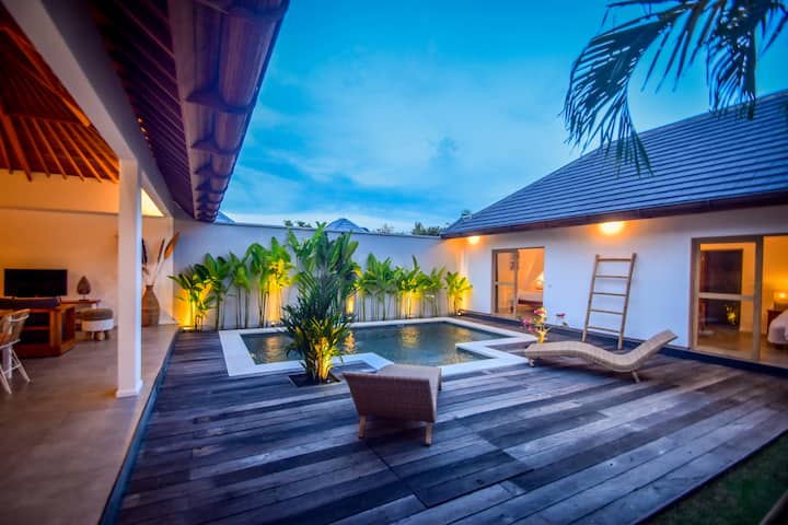 Seminyak, 2 Bedrooms & Amazing Pool - Bali