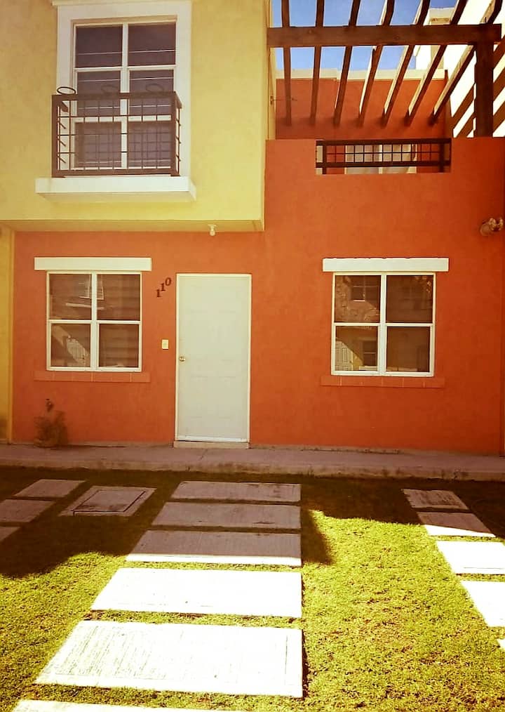 Hermosa Casa Equipada En Real Toledo - Pachuca