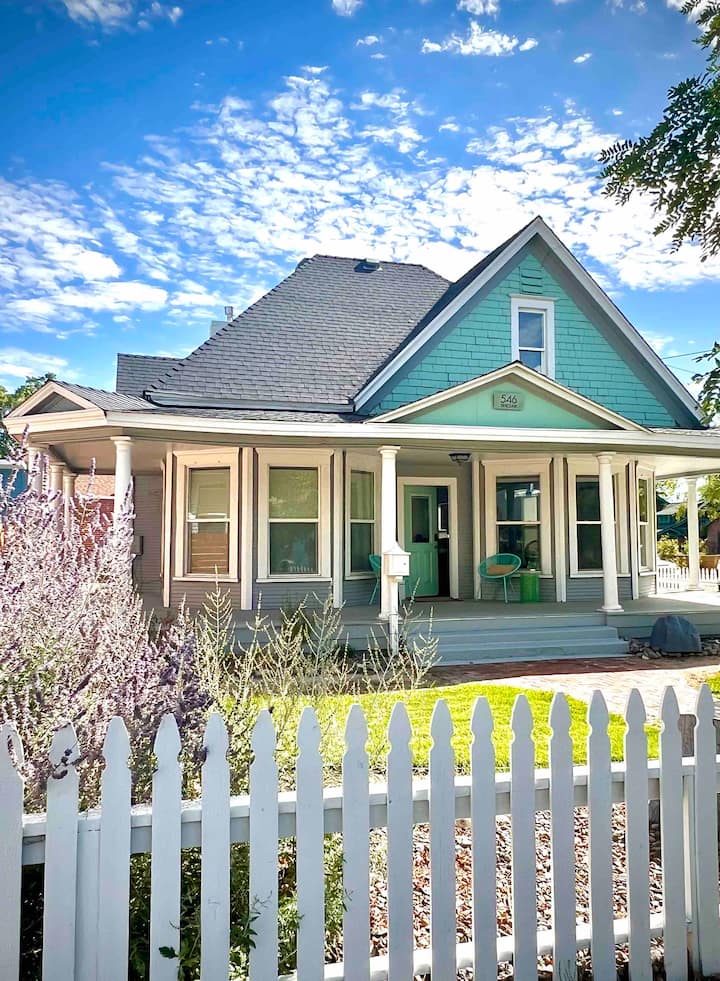Walkable Midtown • 2 Bed 2 Bath • Driveway - Reno
