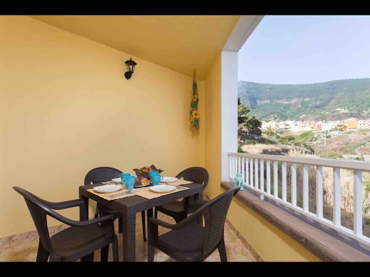 Family Or Friends Near Beach & Mountain Wifi 300mb - Los Realejos