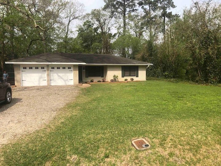 Cheerful 2 Bed Residential Home- Great Locationbmt - Beaumont, TX