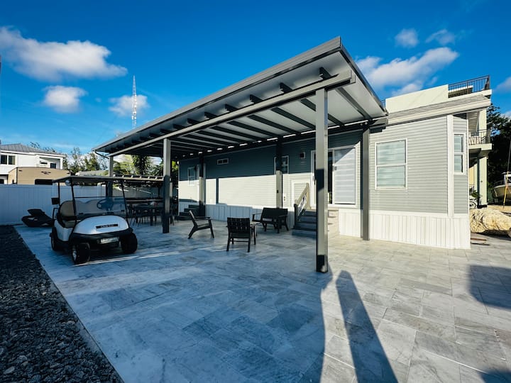 Delightful 2-bedroom Travel Trailer, Pool - Key Largo
