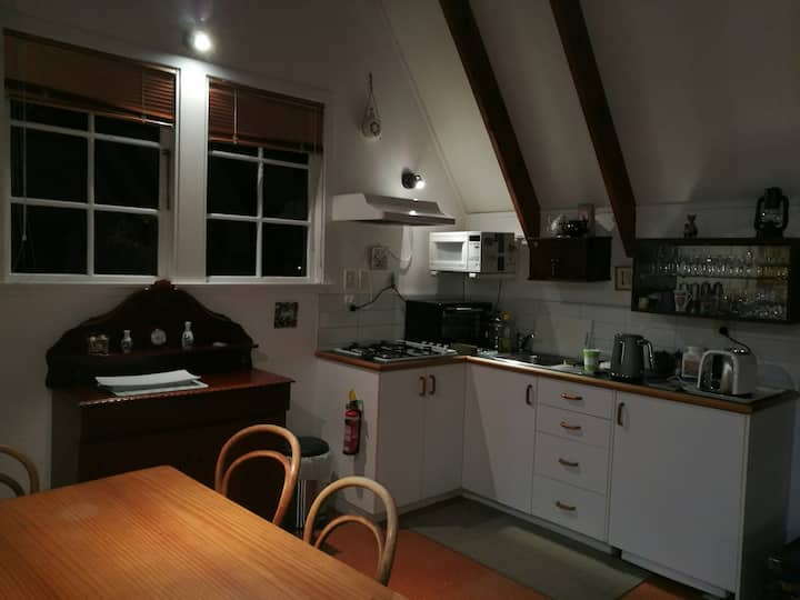 Views With An Irish Breakfast - Clive