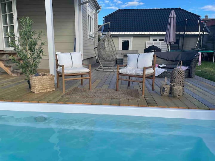 Moderne Enebolig Med Svømmebasseng - Norwegia