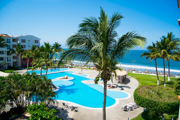 Beach Front Apartment For 6 People - ヌエボ・バジャルタ