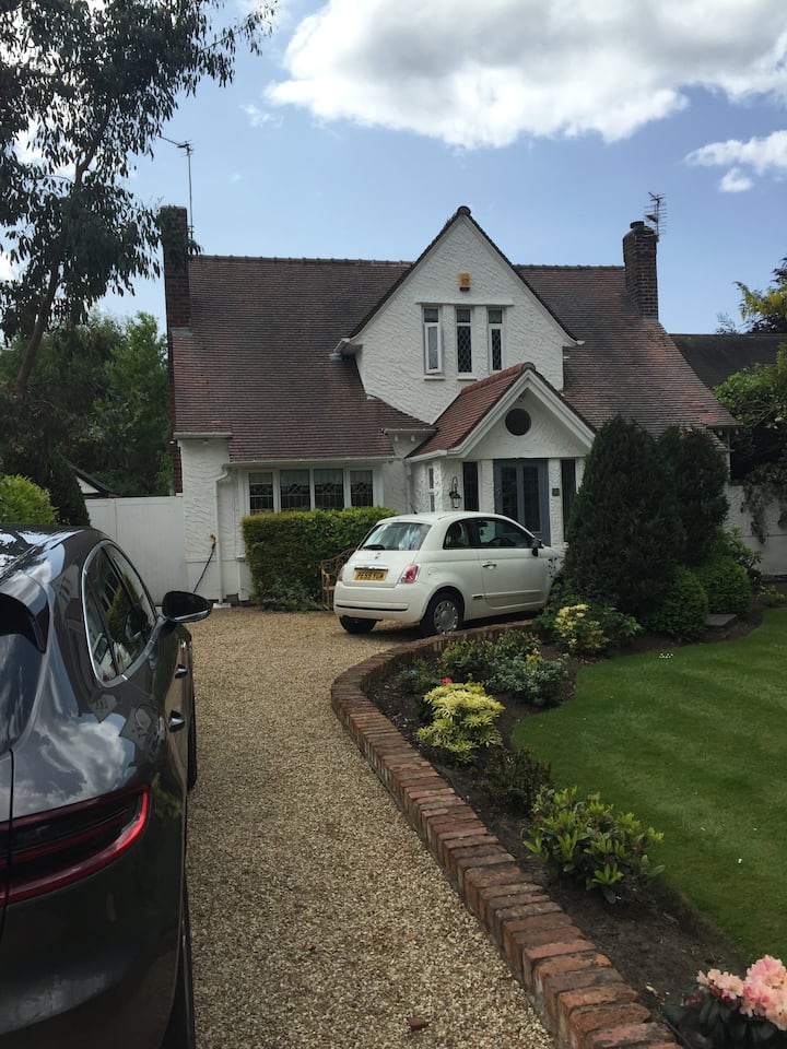 Royal Birkdale Cottage - Southport