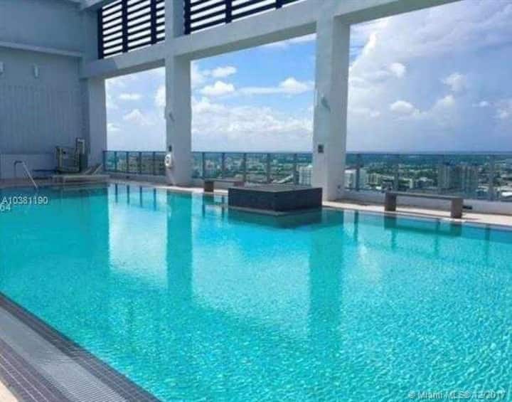 Amazing Location And Views 26th Floor. Rooftop! - Miami