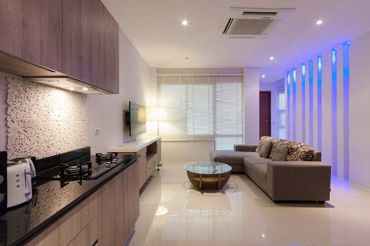 Modern-style Townhome In Town - Phuket