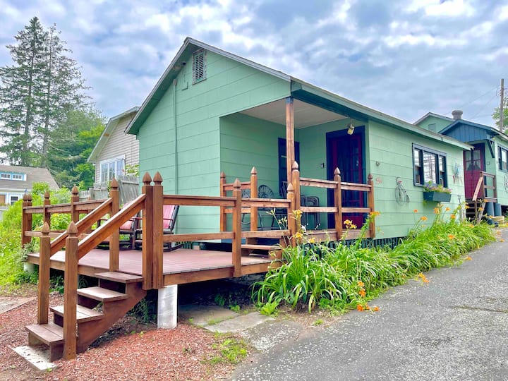 Rustic Cabin #5 On Private Lake! - Beach Lake, PA