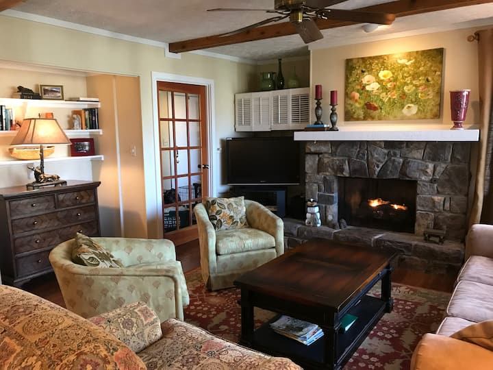 Beautiful Mountain Getaway Close To It All! - Sugar Mountain, NC