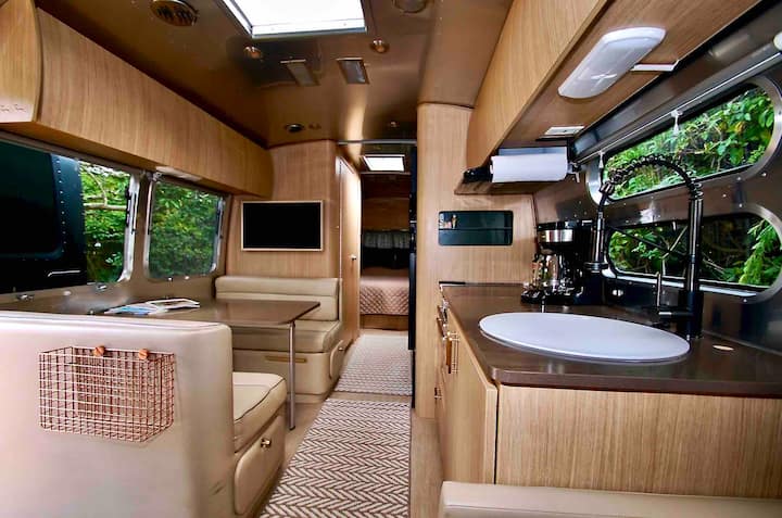 30’ Modern Coastal Airstream. - Summerland