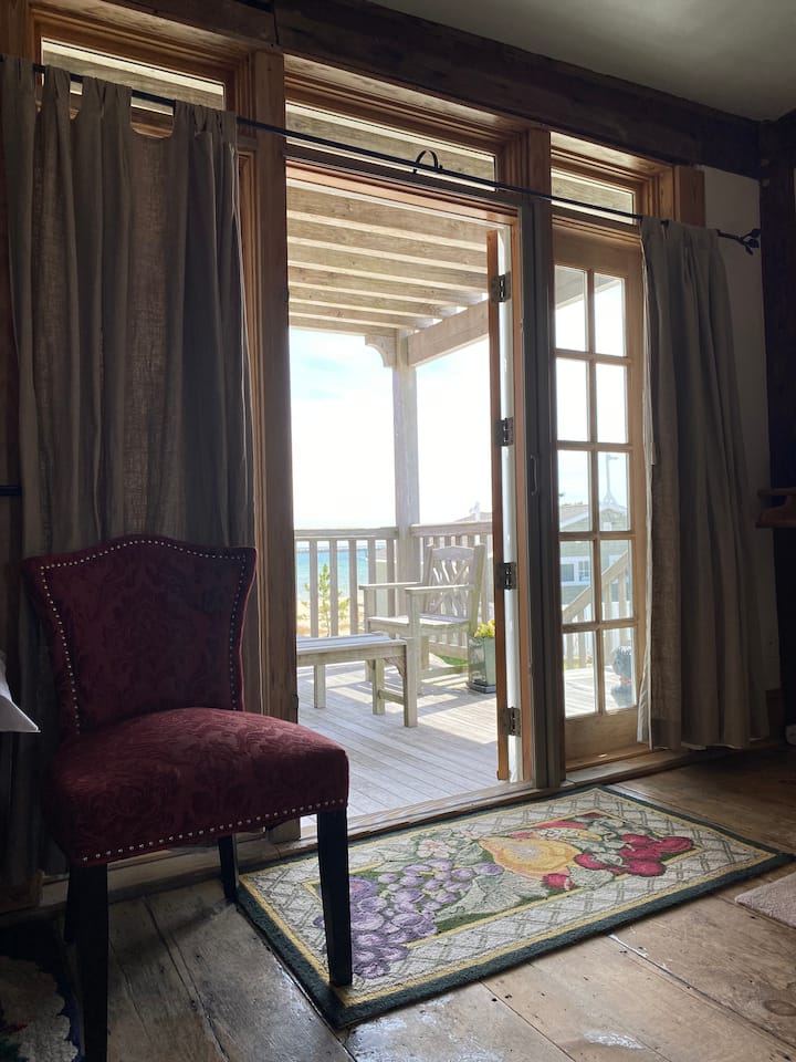 Waterfront-private Deck-kitchen- On Commercial Apt - Provincetown, MA