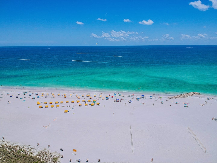 Amazing Beachside Studio - Pinellas County, FL