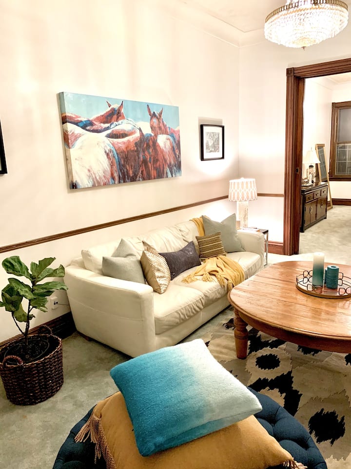 Modern Victorian Manor W/wifi In Heart Of Downtown - Hamilton