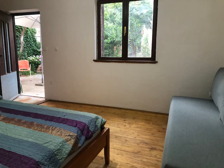 Cute Studio In City Center With A Courtyard - Stari Grad