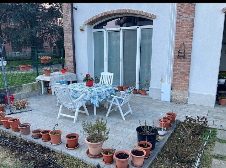 Bilo Al Piano Terra Con Giardino - Monza