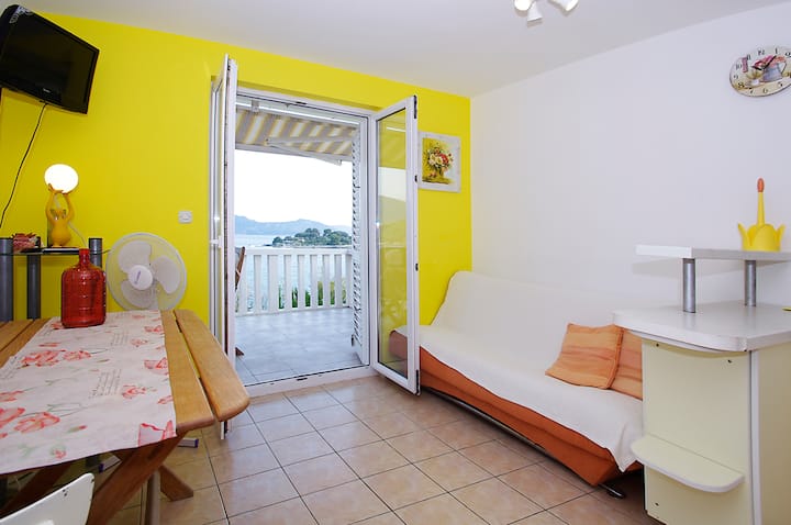 Apartment In Peaceful Bay Gradina - Vallegrande
