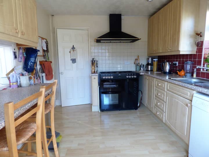 Quiet Double Room In Central Stroud Location - Stroud, UK