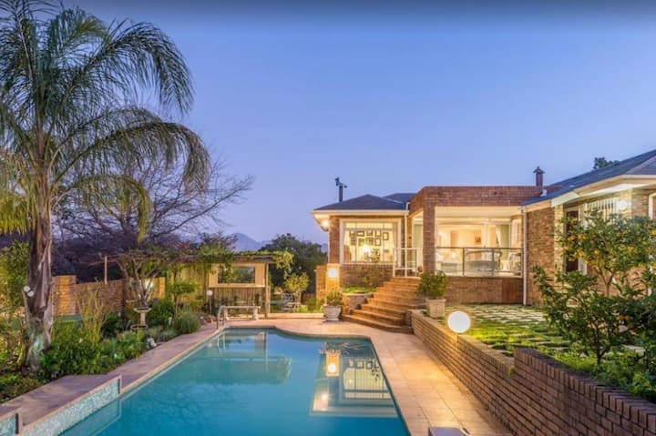 Thyme Out - Private Apartment - Somerset West
