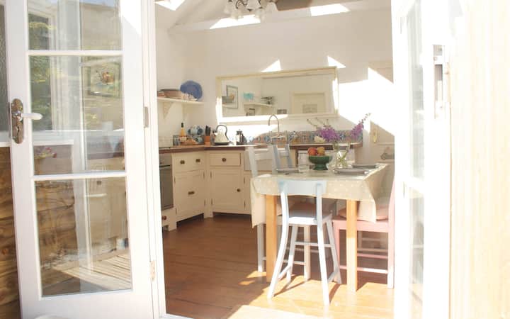 St Ives Apartment - Sea Views, Garden And Parking. - Cornwall