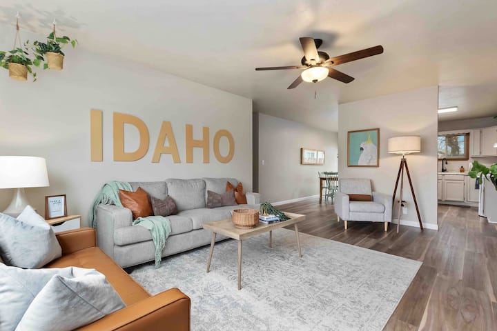 “The Idahoan” Clean Central Tf 3 Bedroom House - Twin Falls, ID