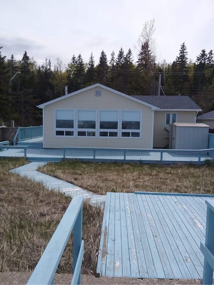 Beachfront Home - Bathurst, NB