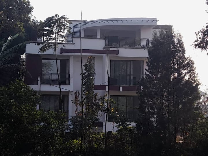 Appart. 3 Ch.
éTage 1 Hippodrome - Bukavu